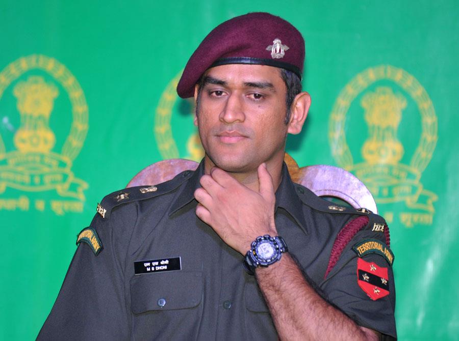Captain Dhoni to act as Lt Colonel Dhoni for one Week | Biharprabha News